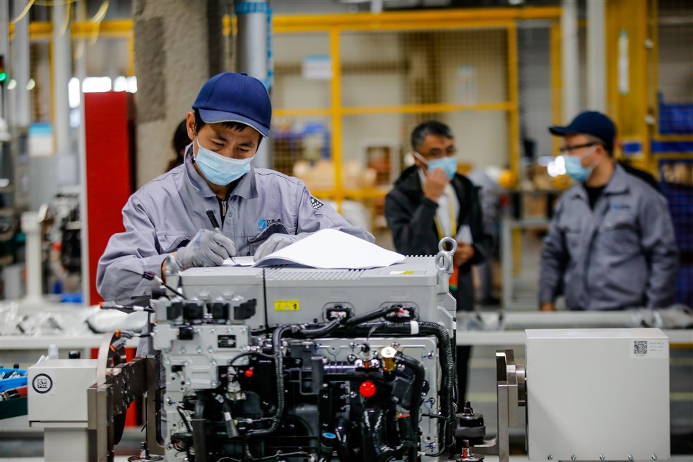 China's manufacturing activity drops despite lifted Covid restrictions ...