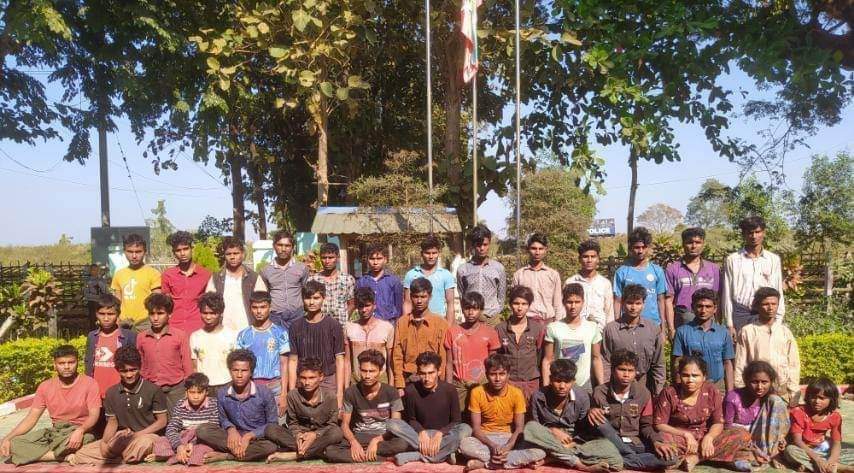 Group of 39 Rohingya arrested in Hinthada Township, Ayeyarwaddy ...