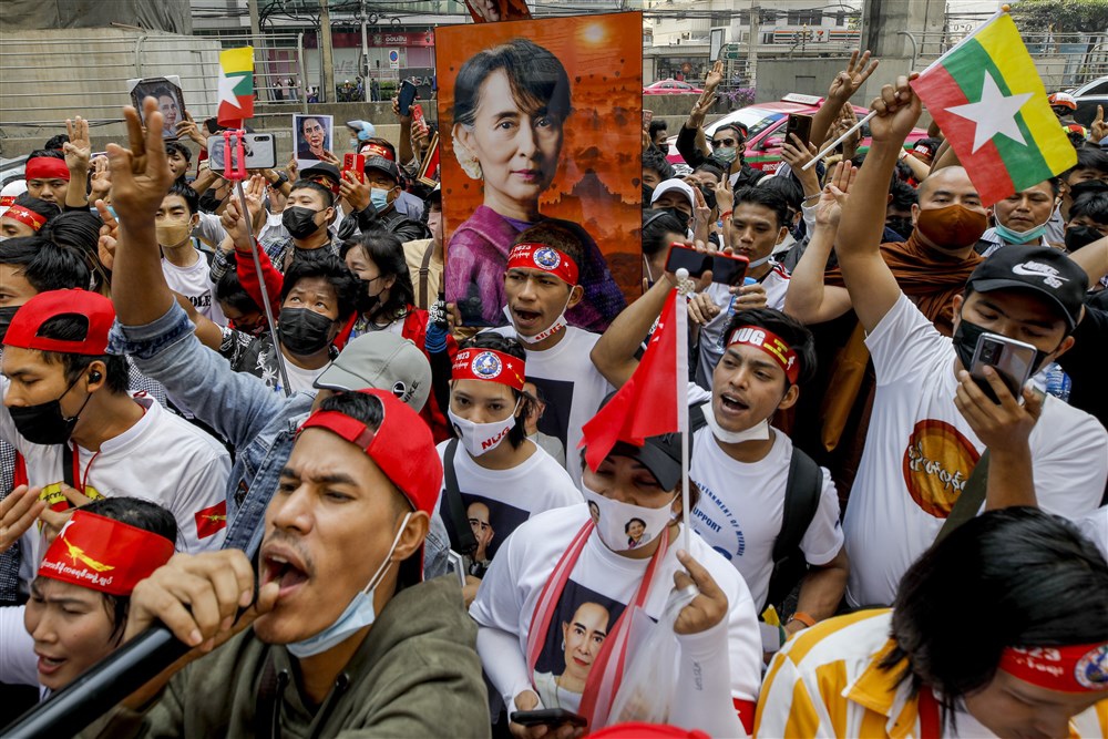 Hundreds of Myanmar anti-junta protesters rally in Bangkok | Mizzima ...