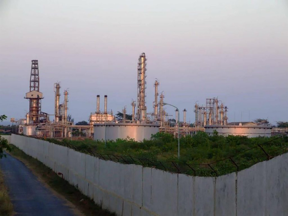 Myanmar to build new high-quality oil refineries | Mizzima Myanmar News ...