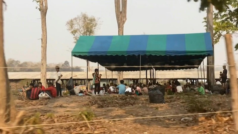 Thousands fleeing Myanmar fighting cross Thai border: officials ...