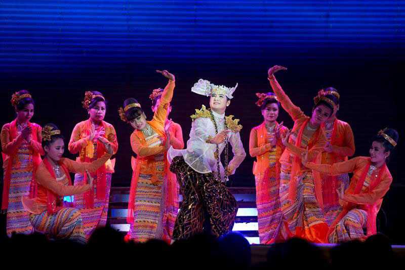 Travelling performance troupes bring traditional shows to Myanmar ...