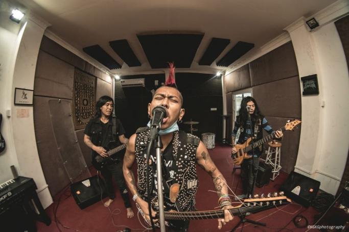 Myanmar punk musician joins UK band to raise money for Black Lives ...